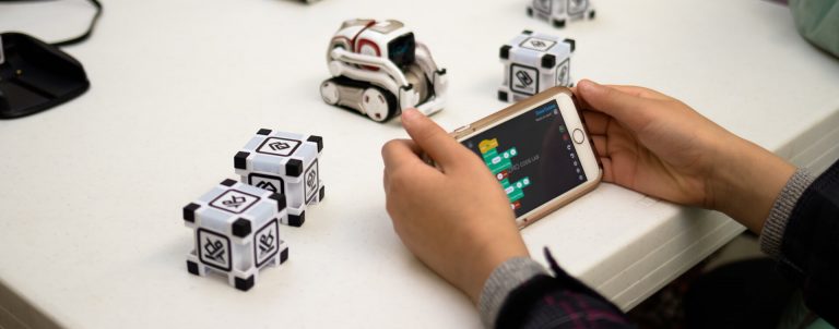 Digital Dream Labs Anki Cozmo and Vector | Kinvert